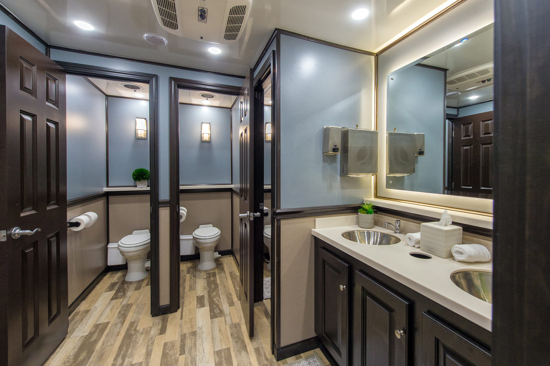A Royal Flush Luxury Portable Restroom 24ft 19 A Royal Flush Inc 